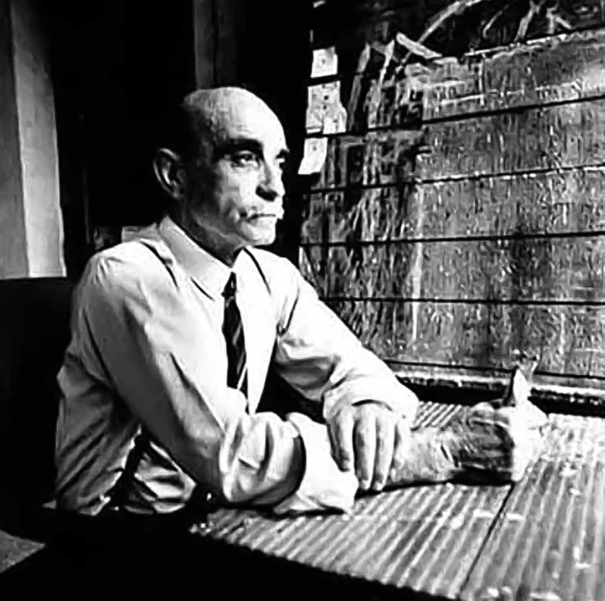 Italian Abstract Artists: 8 Influential Visionaries Of Italy