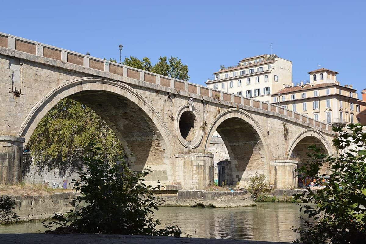 Ponte Sisto: 8 Historic Insights Of Rome’s Iconic Bridge