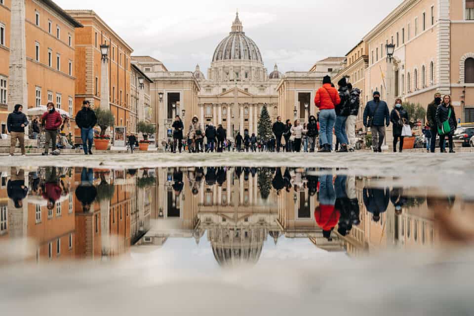 Discovering Italian Social Life: 10 Cultural Secrets