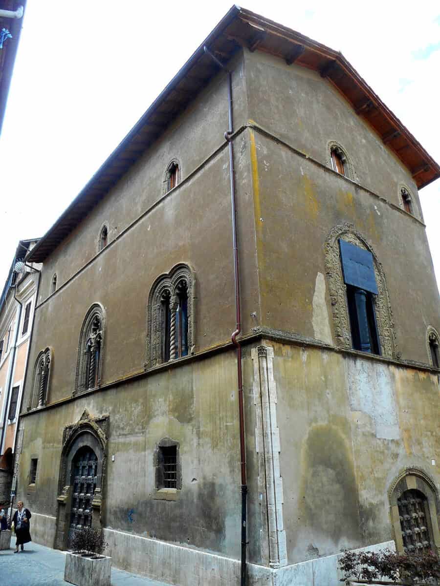 Italian Architecture Houses: 11 Fascinating Insights