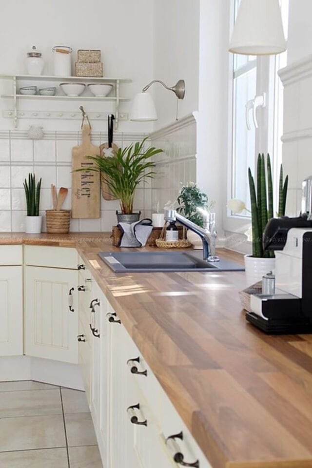 Italian Kitchen Design: Unveiling 13 Iconic Insights