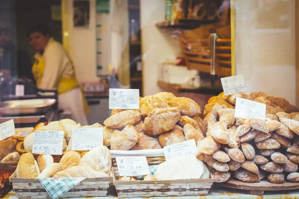 Slow Food: 8 Keys of Savoring Each Moment in Italian Culture