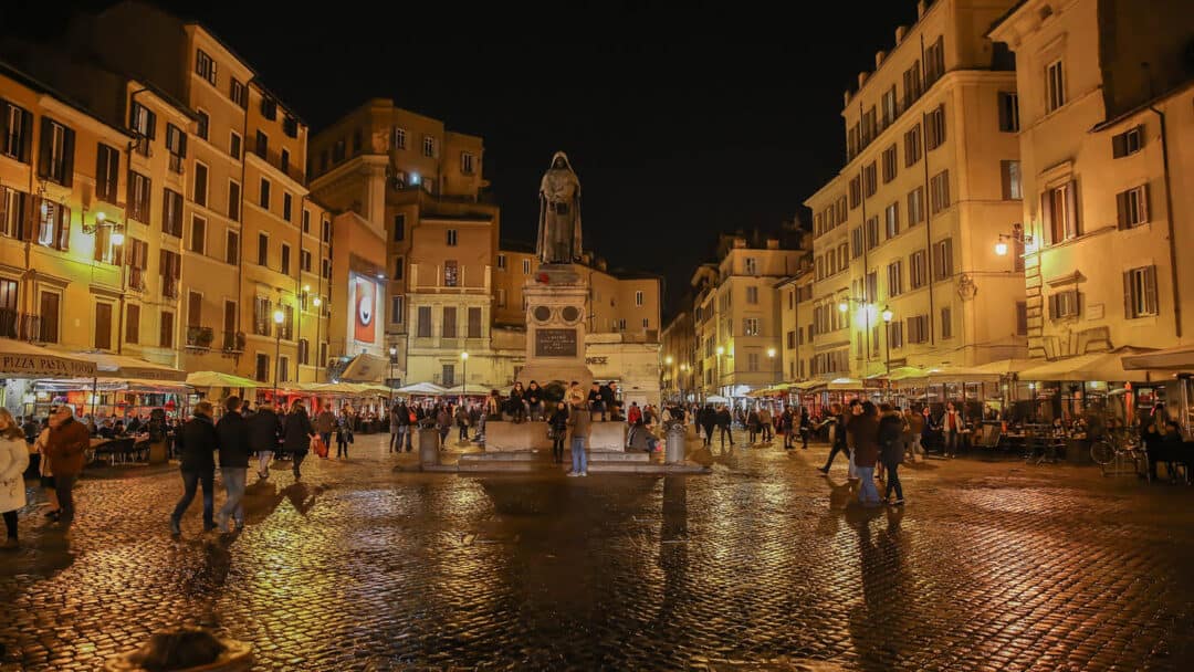Rome’s Historic Center Neighborhoods: 22 Rioni