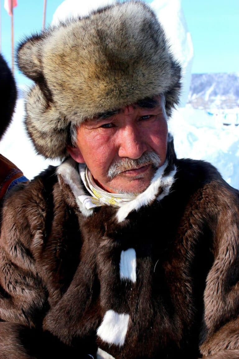 Canadian Traditional Dress: Origins & Influence