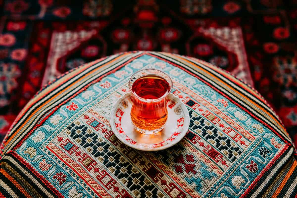 Explore 9 Iranian Cultural Traditions And Lifestyles