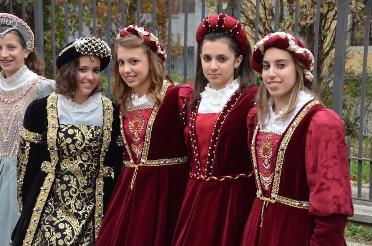 Exploring Heritage of Traditional Italian Clothing - Civilisable