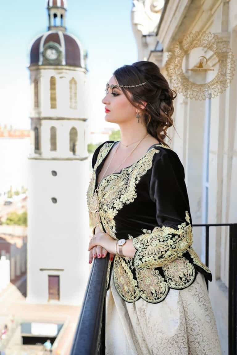 Algerian Traditional Clothing: 4 Insights On Roots And Customs