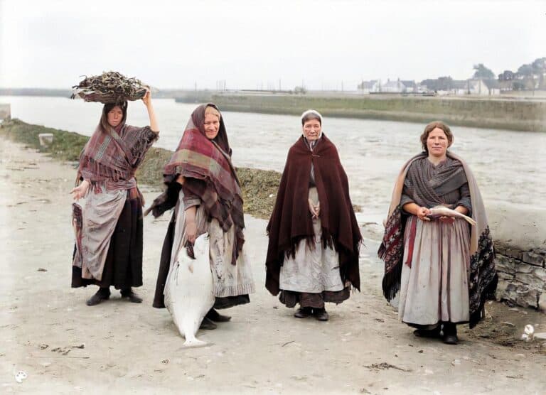 Traditional Irish Clothing: 9 Timeless Pieces Of Irish Heritage