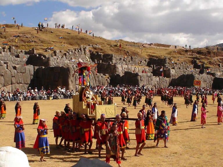 Peruvian Culture: 9 Unique Traditions And Lifestyles