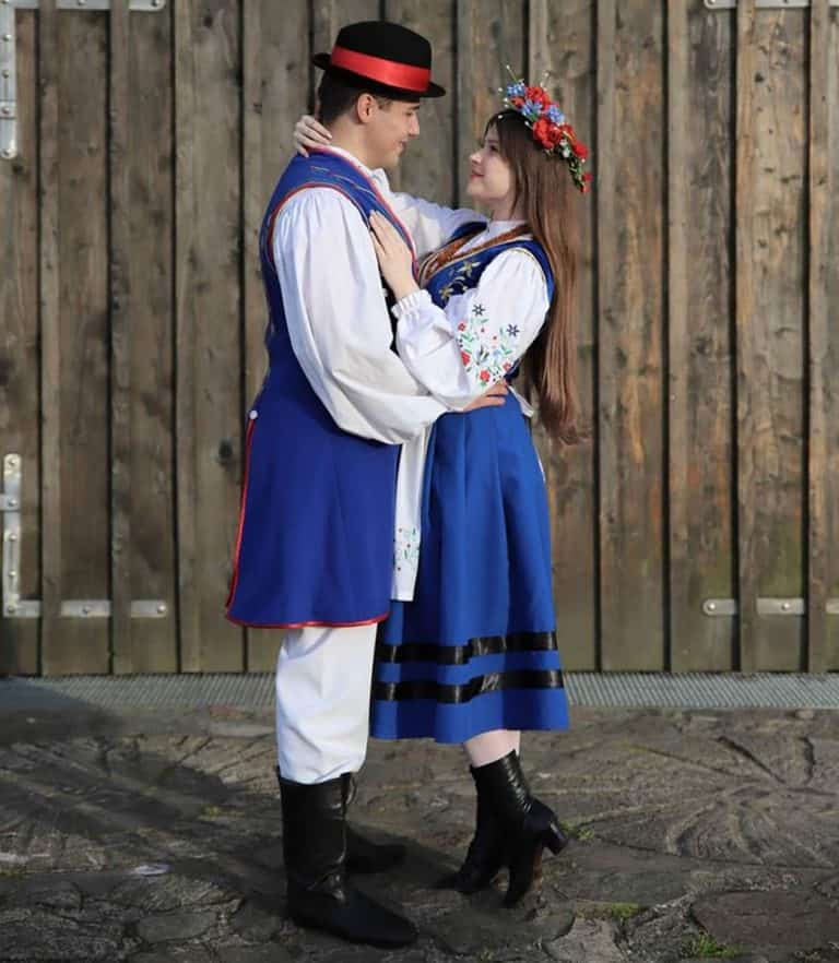 Traditional Polish Clothing: 8 Insights On Roots & Culture