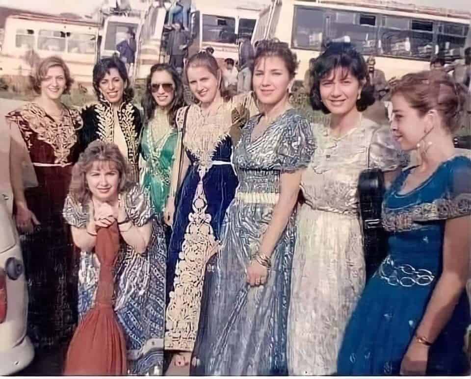 Algerian Traditional Clothing: 4 Insights On Roots And Customs