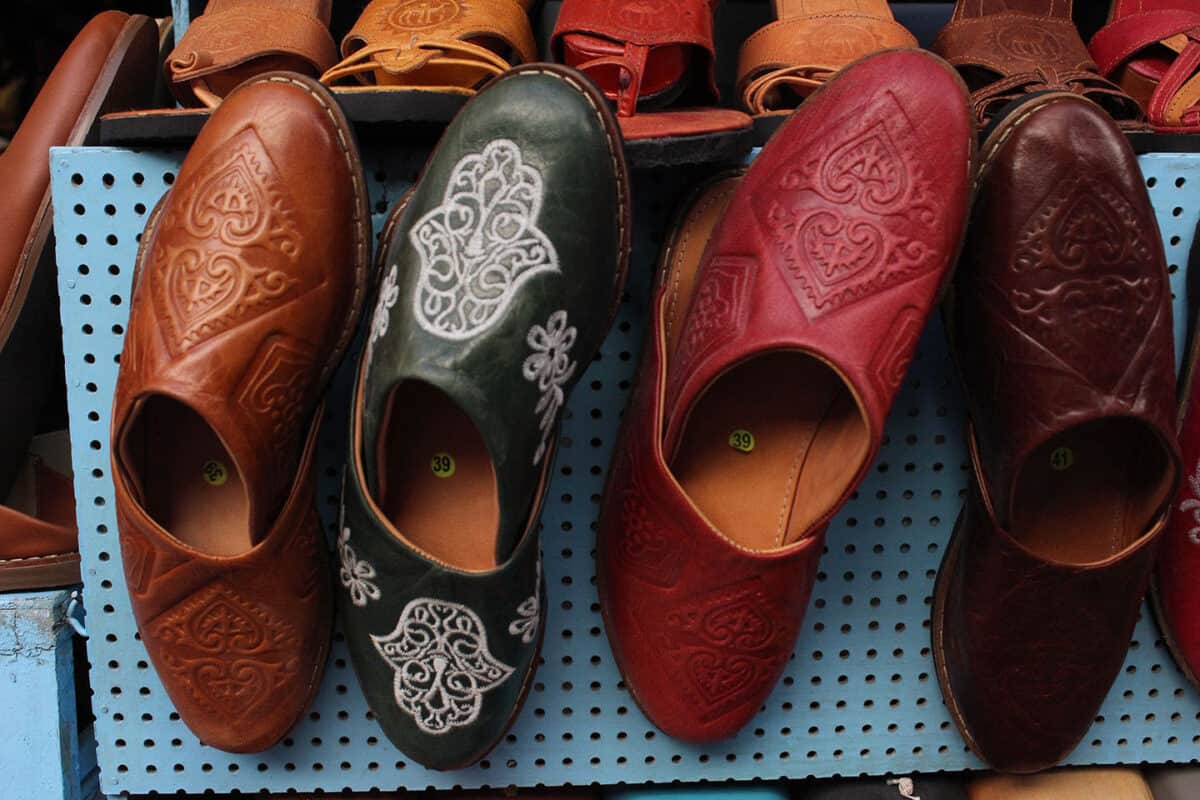 Traditional Tunisian Clothing: 4 Insights On Roots And Culture
