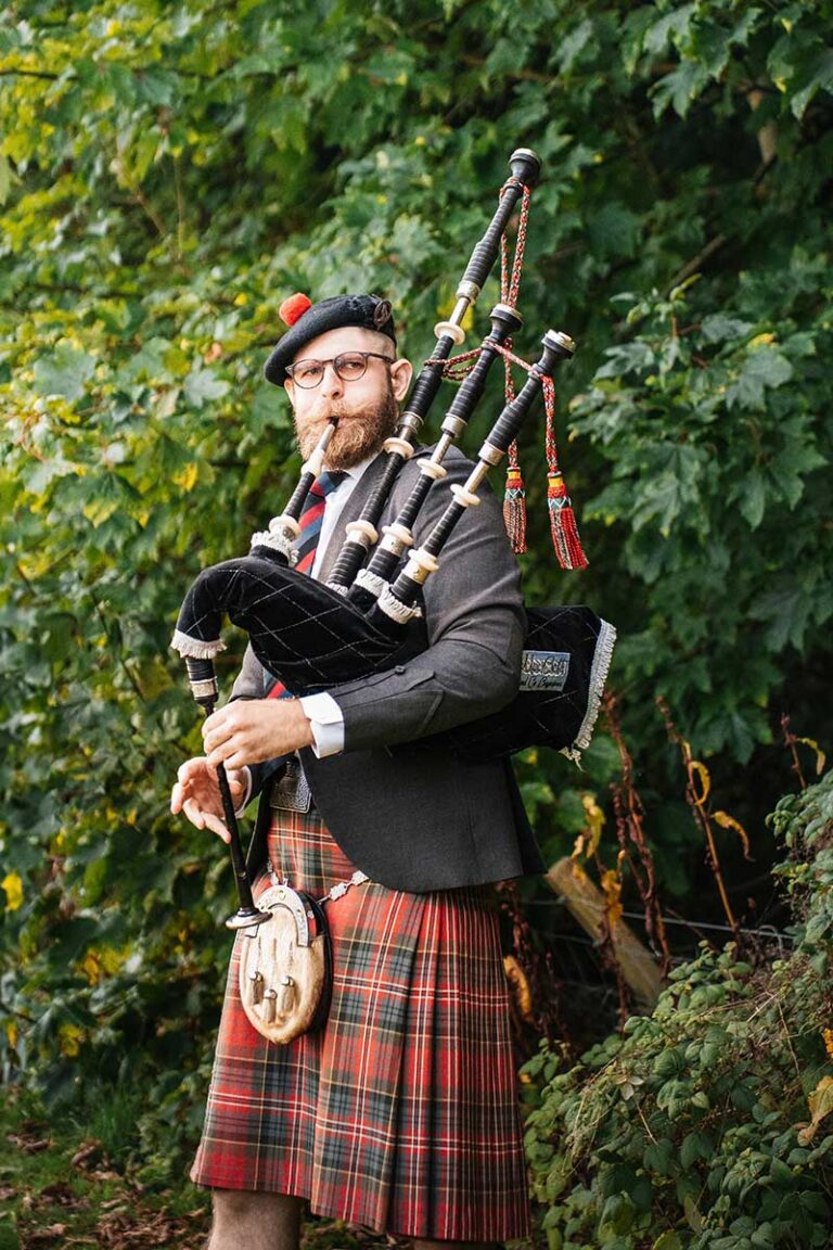 Traditional British Clothing: 5 Insights On Roots And Traditions