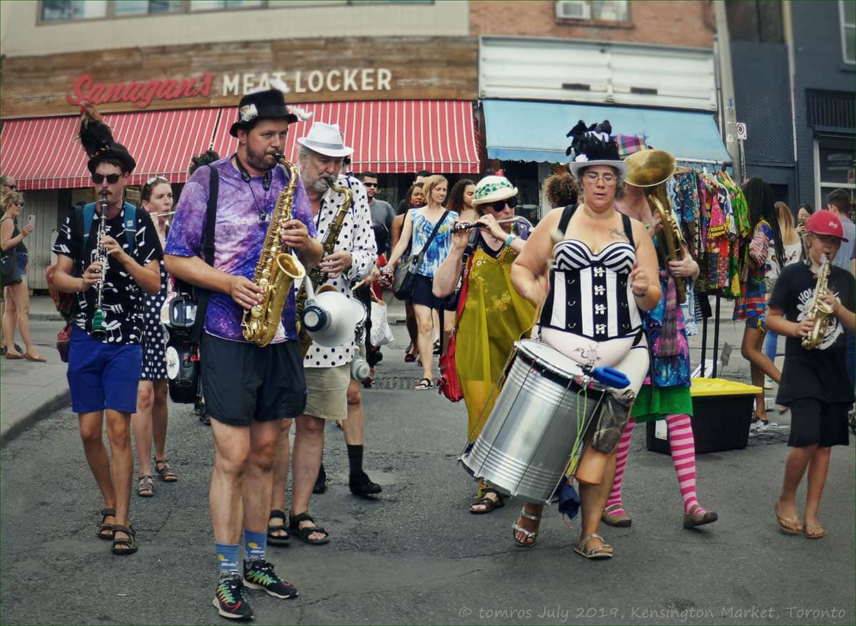 Music In Canada: Exploring 10 Rich Harmonies