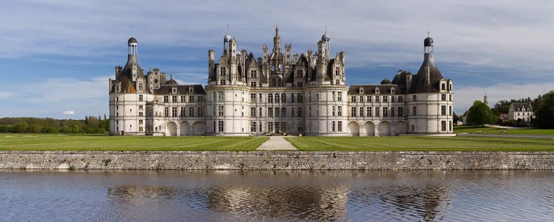 Famous Buildings In France: 11 Historic Landmarks