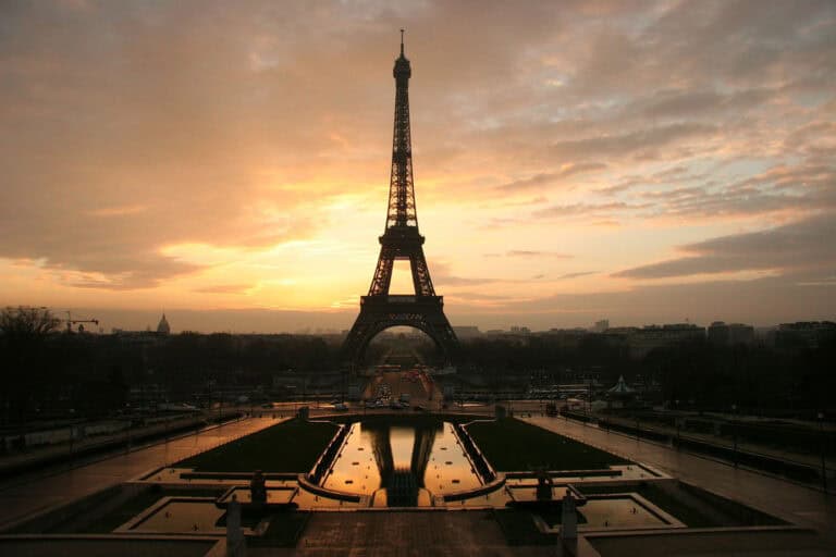 Famous Buildings In France: 11 Historic Landmarks