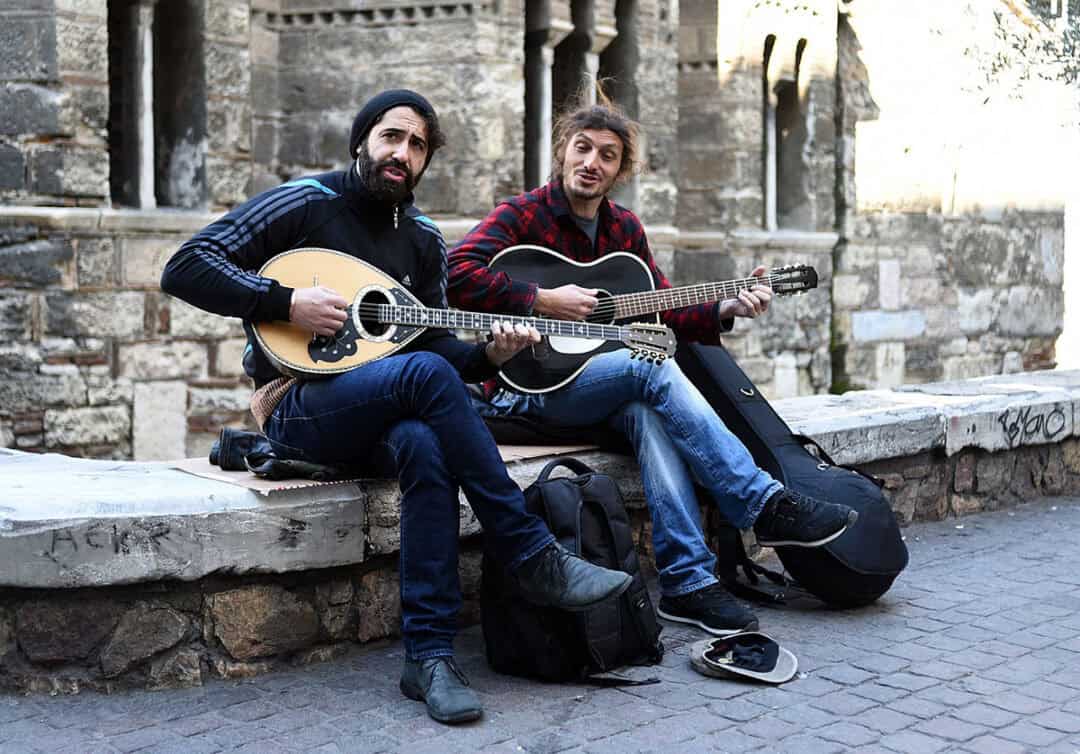 Music In Greece: Exploring 10 Rich Harmonies