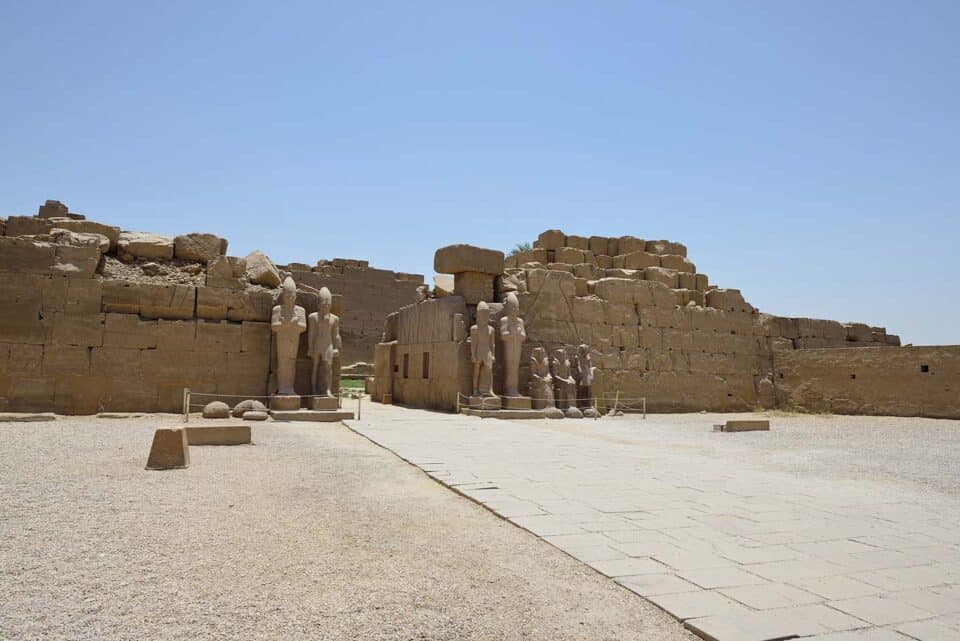 Famous Buildings In Egypt: 11 Fascinating Landmarks