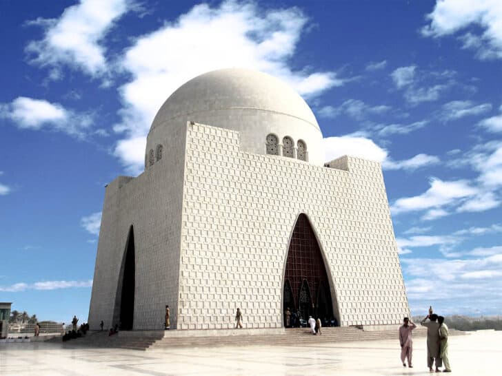 Famous Buildings In Pakistan: 11 Fascinating Landmarks