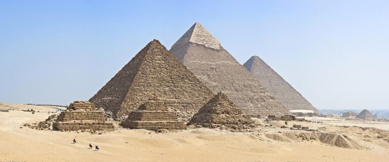 Famous Buildings In Egypt: 11 Fascinating Landmarks