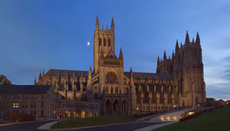 Famous Buildings In The USA: 12 Fascinating Landmarks