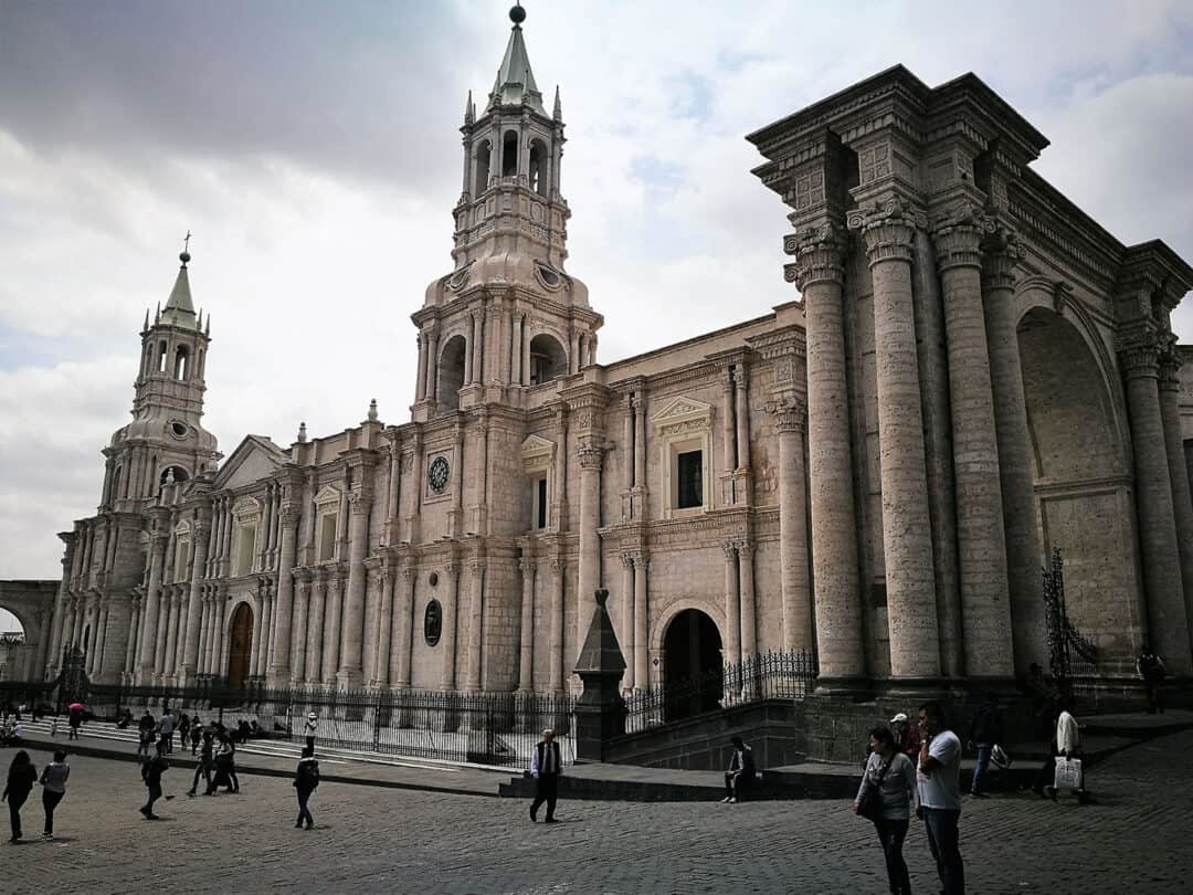 Famous Buildings In Peru: 10 Fascinating Landmarks