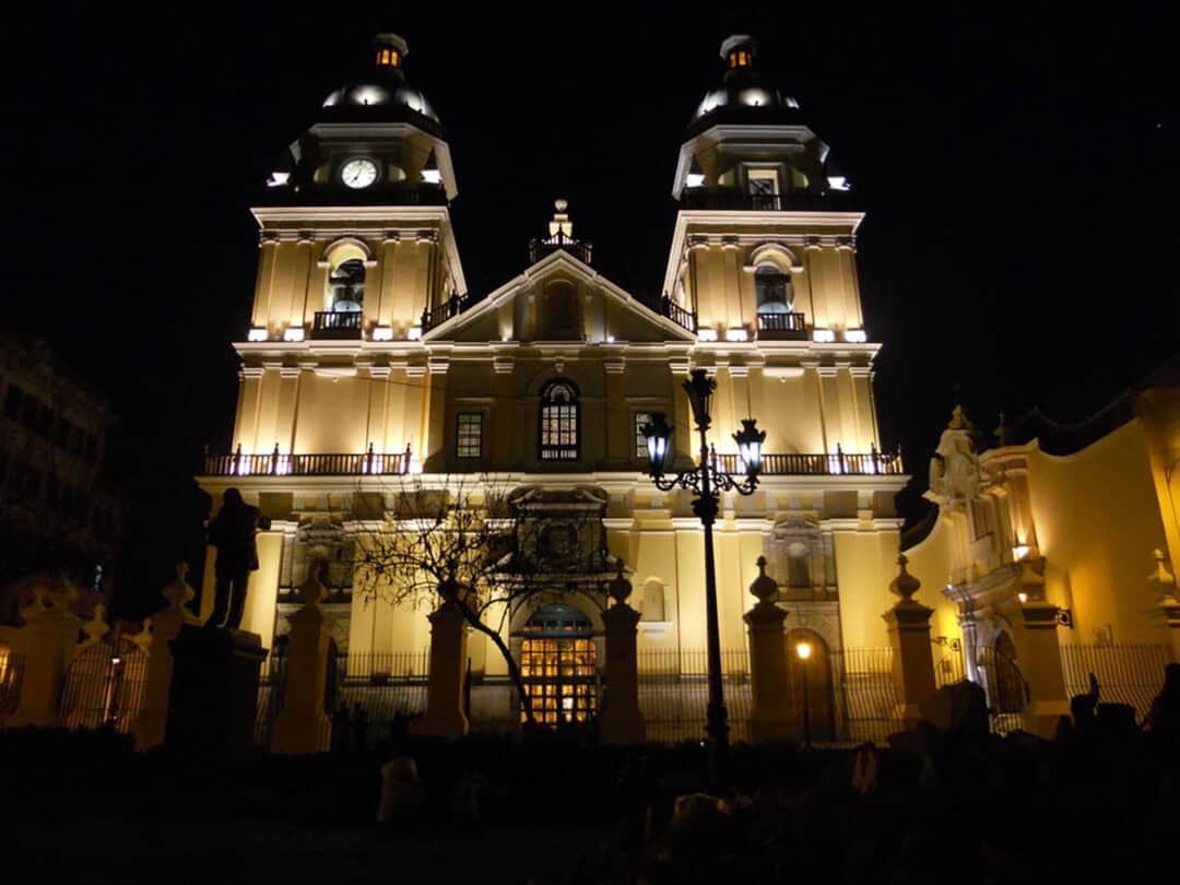 Famous Buildings In Peru: 10 Fascinating Landmarks