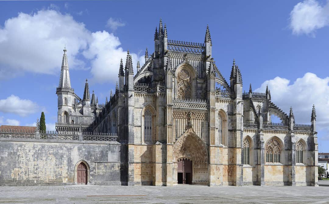 Famous Buildings In Portugal: 11 Fascinating Landmarks