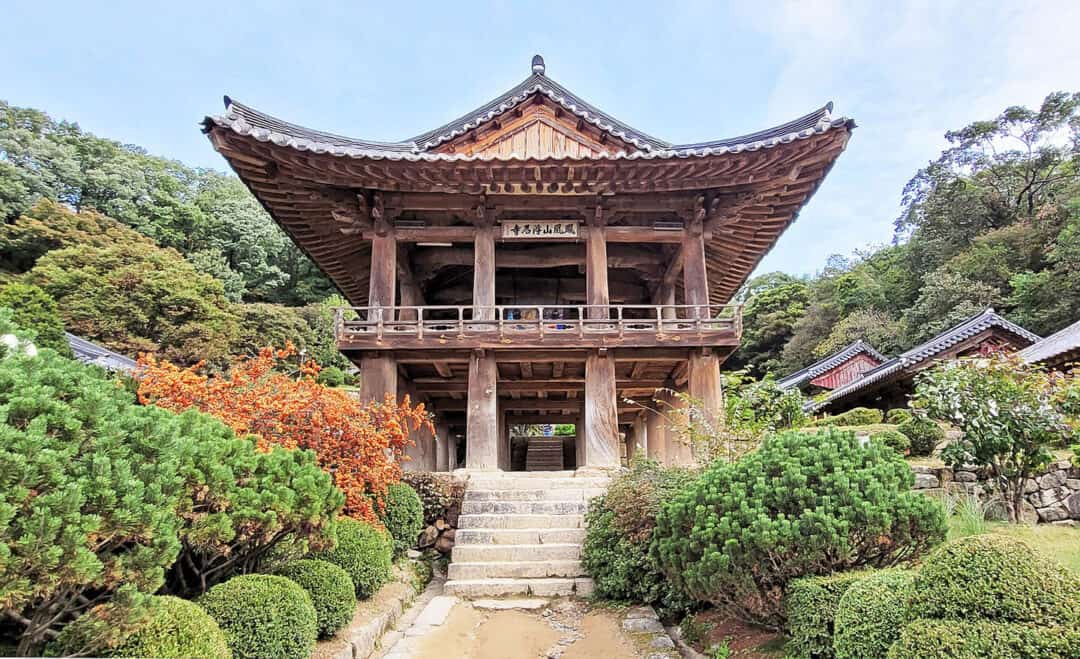 Famous Buildings In Korea: 11 Fascinating Landmarks