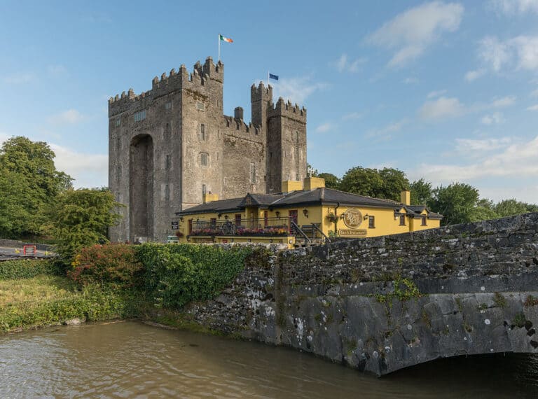 Famous Buildings In Ireland: 11 Fascinating Landmarks