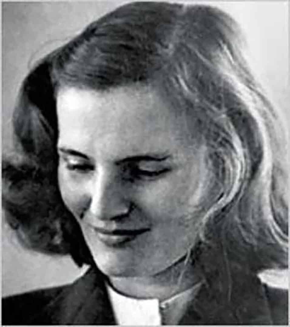 Spanish Female Artists: A Review Of 15 Iconic Figures