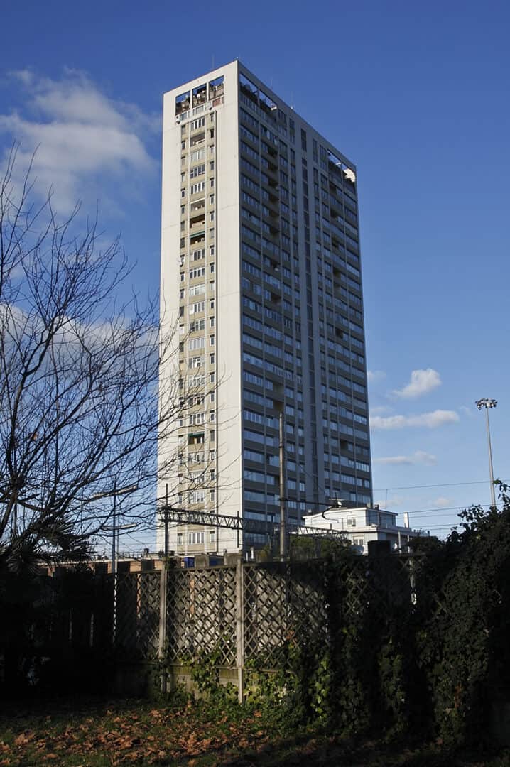 Tallest Buildings In Italy: Exploring 30 Most Iconic Buildings