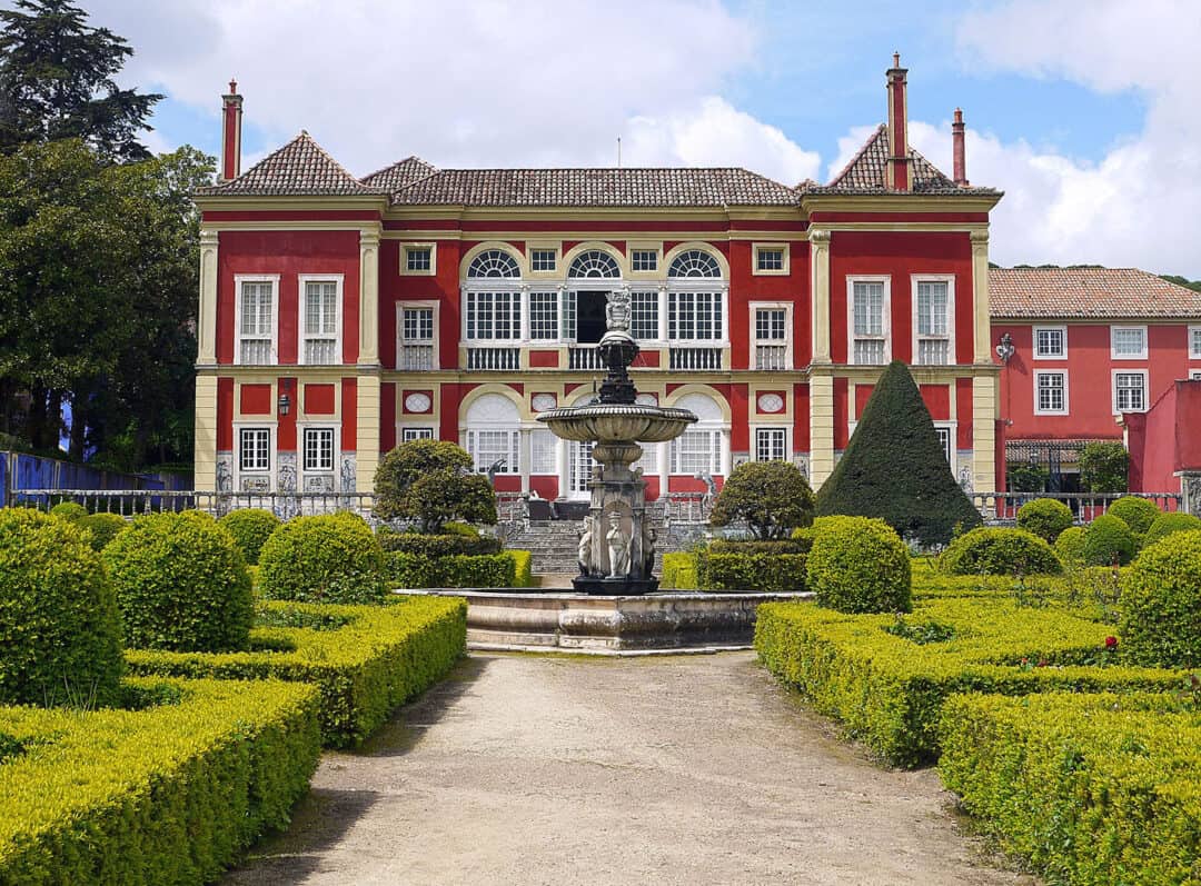 Famous Buildings In Portugal: 11 Fascinating Landmarks