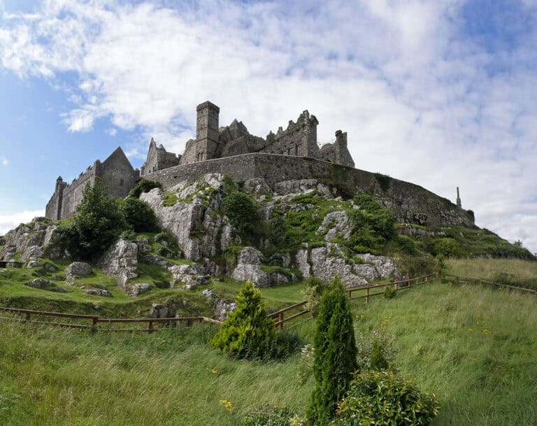 Famous Buildings In Ireland: 11 Fascinating Landmarks