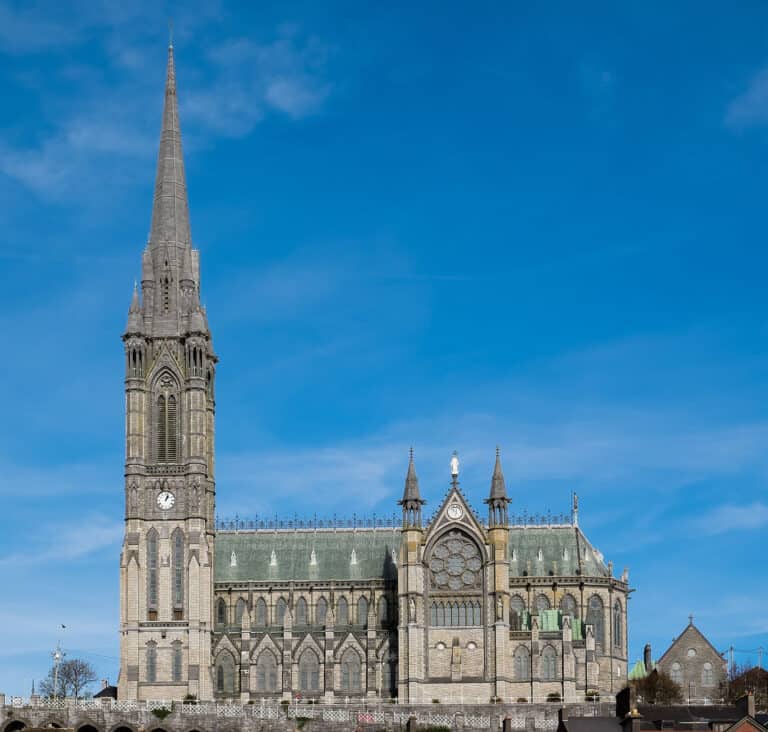 Famous Buildings In Ireland: 11 Fascinating Landmarks