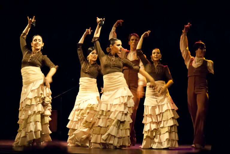 Spanish Dance Styles: 4 Vibrant Traditions And Rhythms
