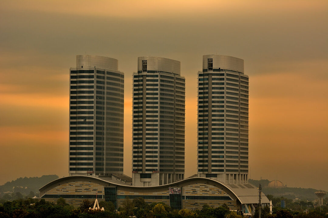 Tallest Buildings In Pakistan: Exploring 16 Most Iconic Buildings