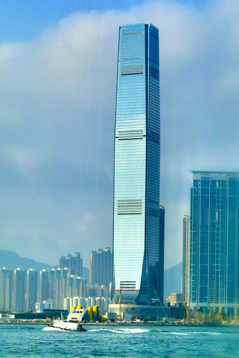 Tallest Buildings In China: Exploring 30 Most Iconic Buildings