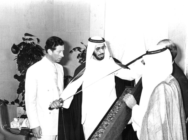 Emirati Fashion: 12 Must-Know Secrets For Style Lovers