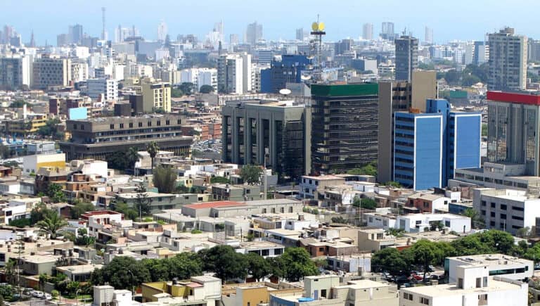 Tallest Buildings In Peru: Exploring 10 Most Iconic Structures