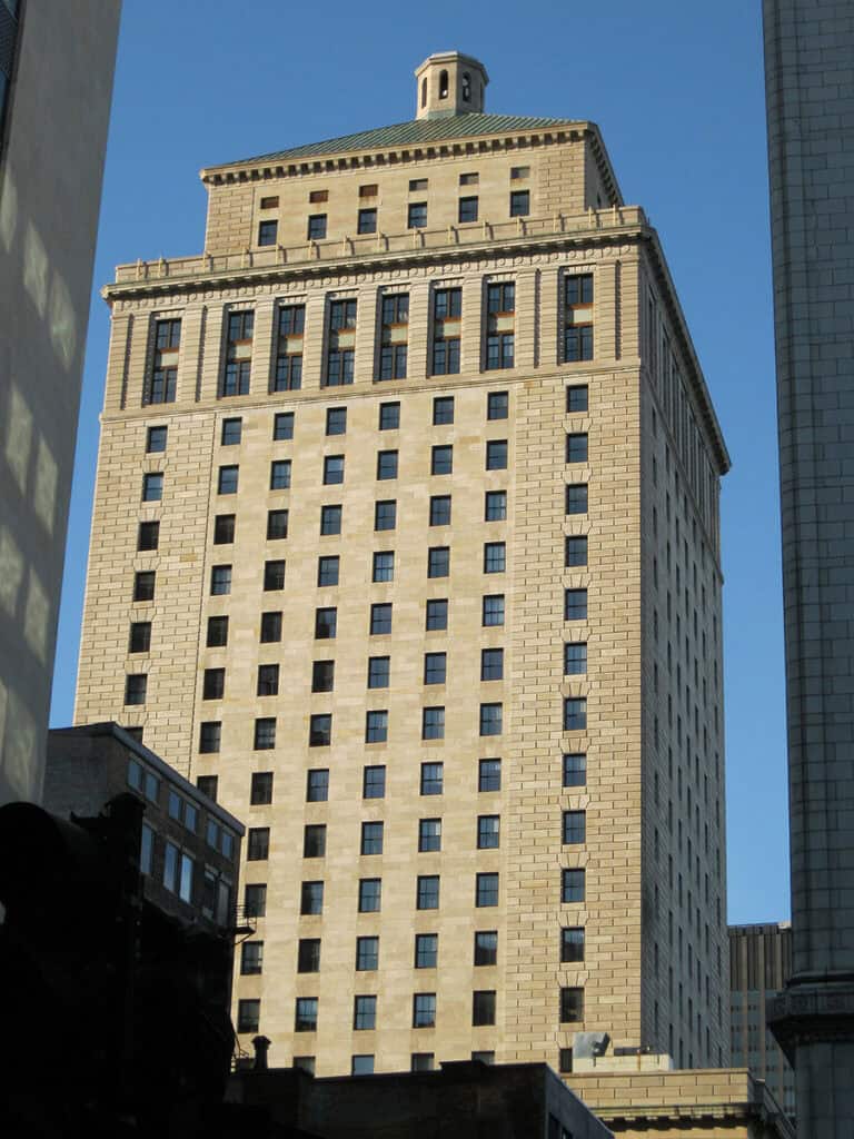 Tallest Buildings In Canada: Exploring 20 Most Iconic Buildings