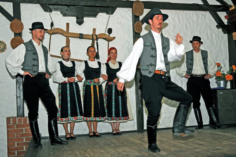 Traditional Hungarian Clothing: 5 Insights And Customs