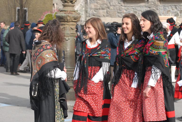 Traditional Hungarian Clothing: 5 Insights And Customs