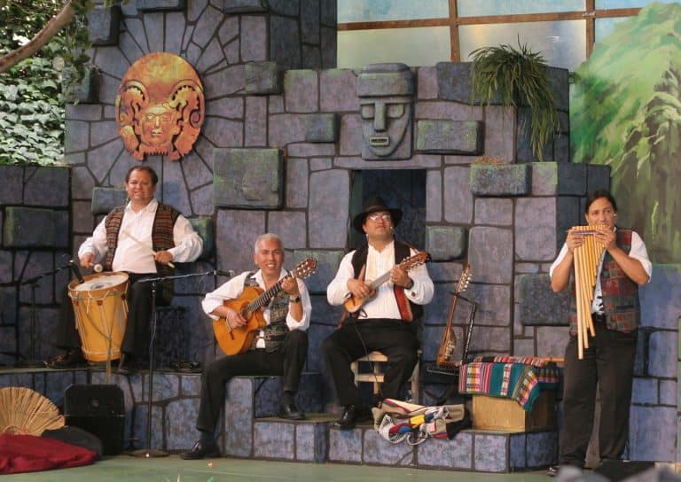 Peruvian Folk Art: 10 Timeless Facts For Art Lovers