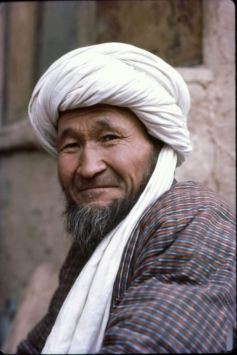 Traditional Afghan Clothing: 5 Insights And Customs
