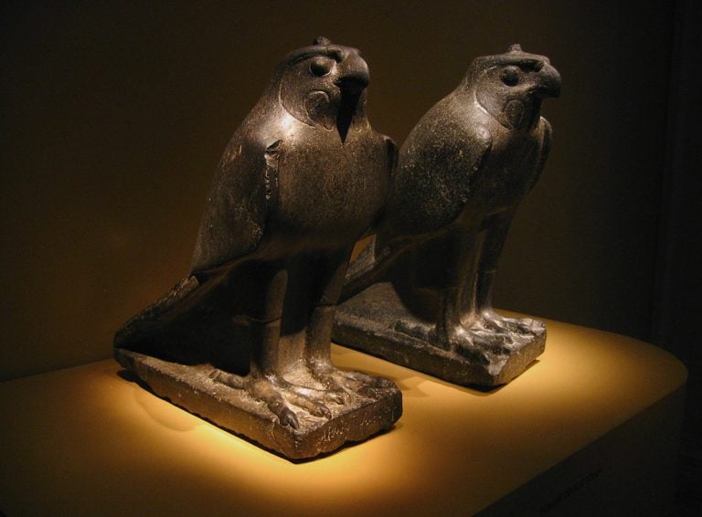 Egyptian Bronze Statues: 8 Essential Facts