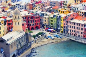 Colorful Buildings In Italy: 8 Essential Elements