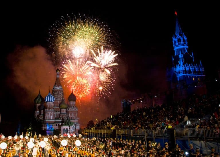 Russian New Year Traditions: 5 Dominant Ones