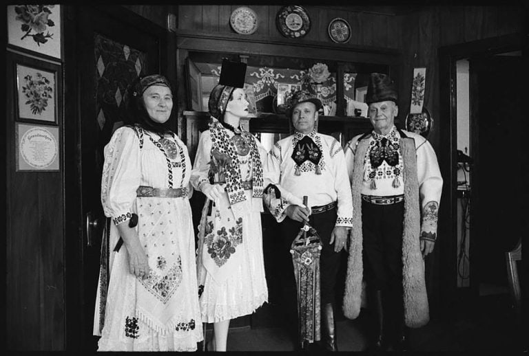 Traditional Lithuanian Clothing: 5 Insights On Roots And Customs