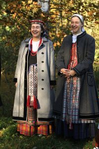 Traditional Lithuanian Clothing: 5 Insights On Roots And Customs